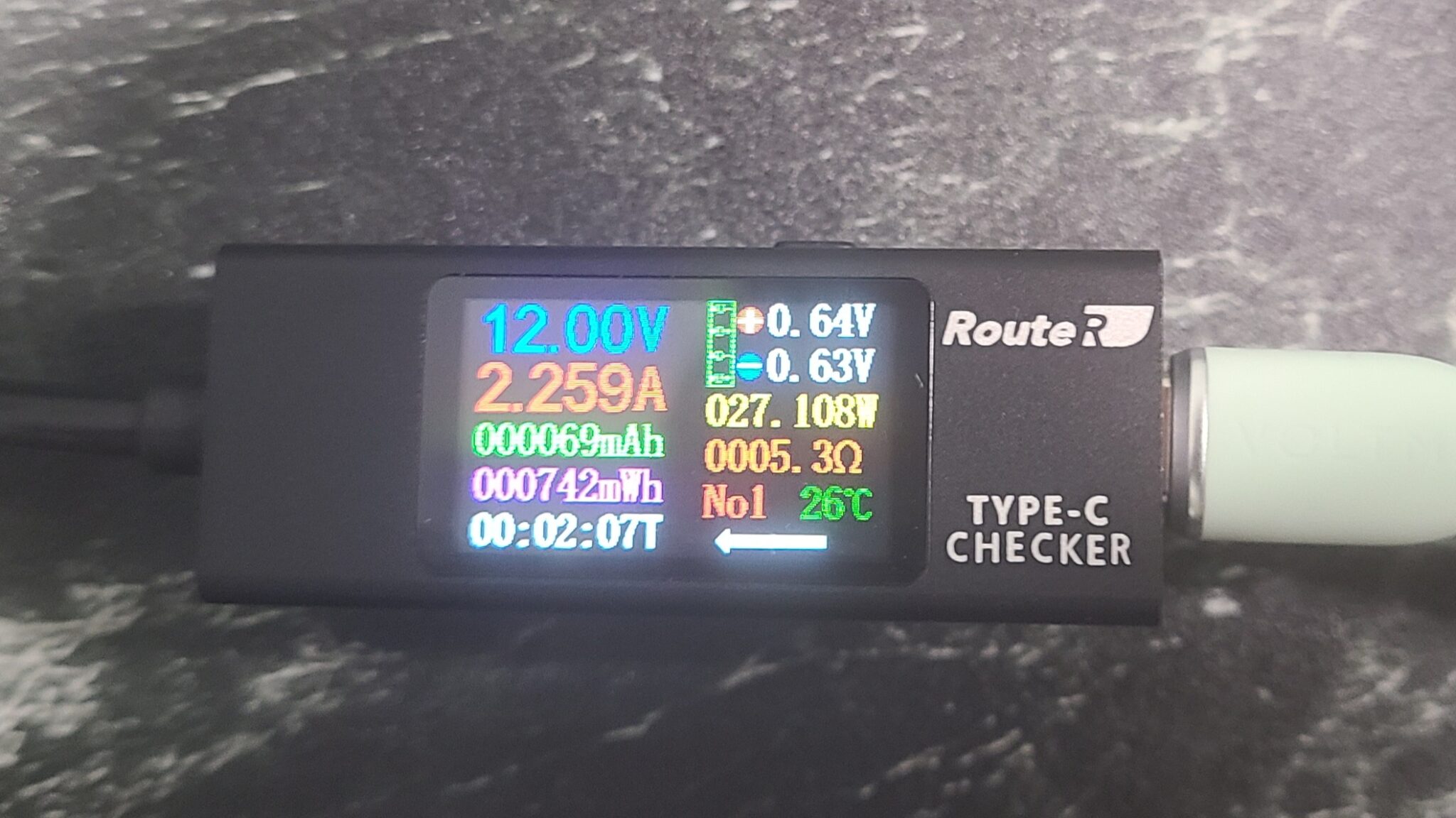 VOLTME Revo 30 Duo CC レビュー | 2ポート搭載最大30W対応のコンパクト充電器